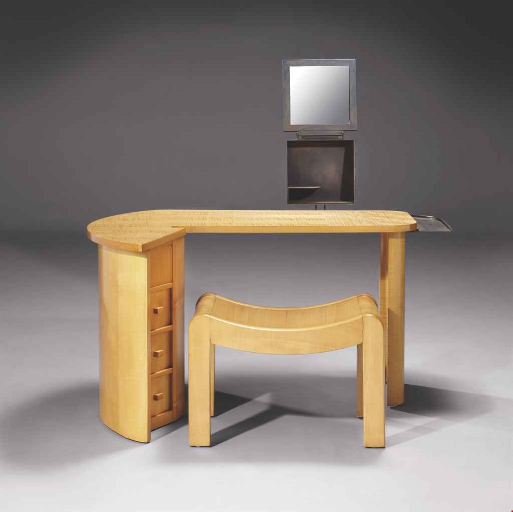 Pierre Chareau (1883-1950) , COIFFEUSE 'MS1009' ET SON TABOURET 'SN1 ...