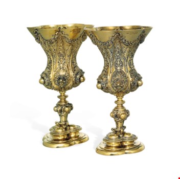A PAIR OF GEORGE IV SILVER-GILT COLUMBINE CUPS,, MARK OF BENJAMIN SMITH ...