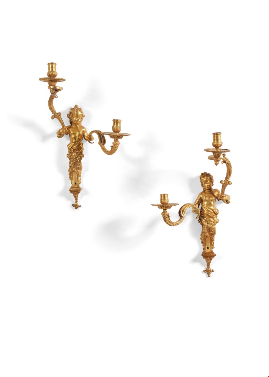 DEUX APPLIQUES FORMANT PAIRE D'EPOQUE REGENCE, VERS 1720 | Christie's