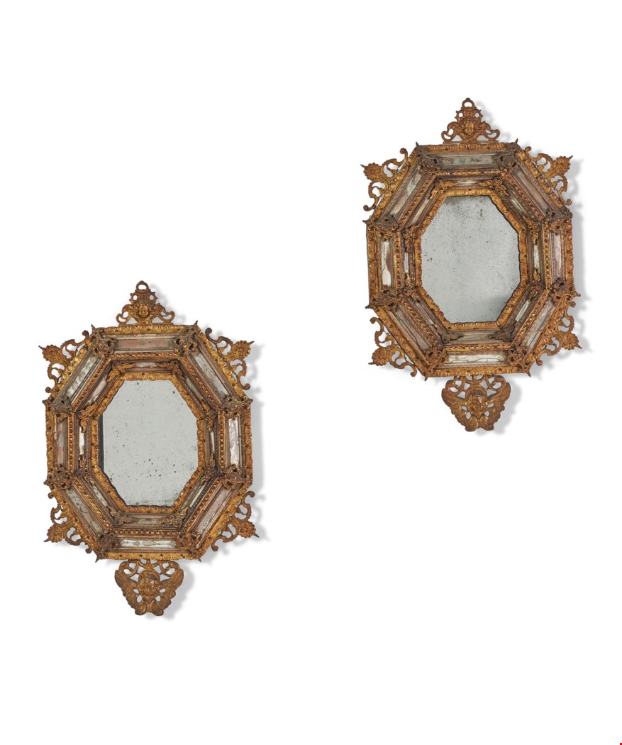 PAIRE DE MIROIRS DE STYLE BAROQUE, VENISE, XIXe SIECLE | Christie's